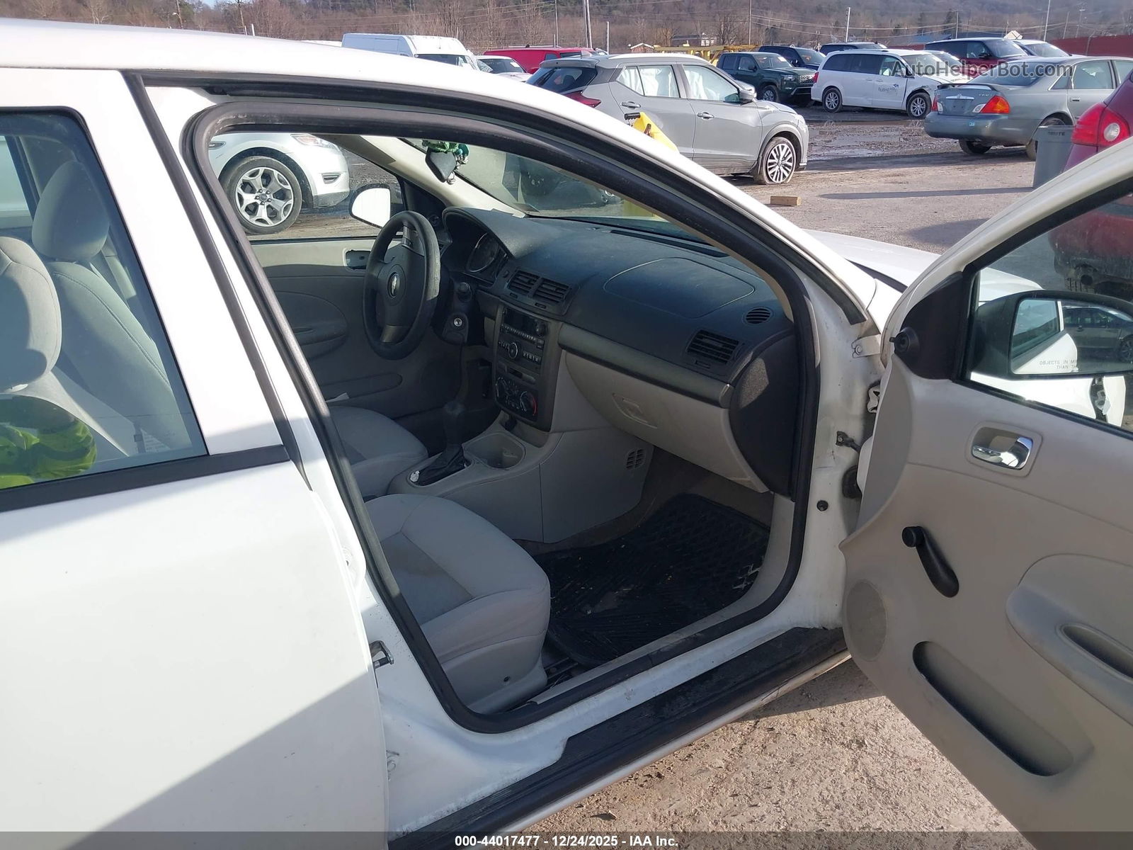 Price & History 2009 Chevrolet Cobalt Ls 2.2l I-4 Dohc, Vvt, 155hp vin ...