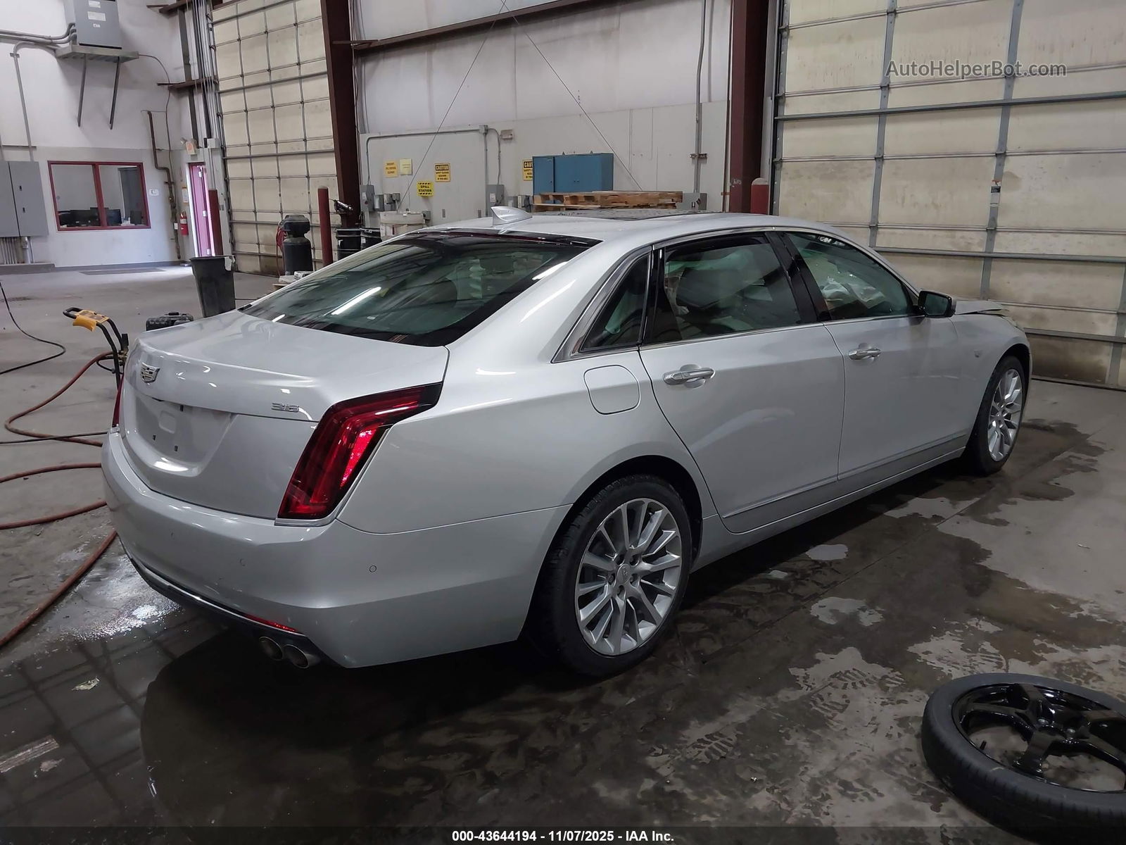 Price & History 2017 Cadillac Ct6 Premium Luxury 3.6l V-6 Di, Dohc, Vvt, 335hp vin ...