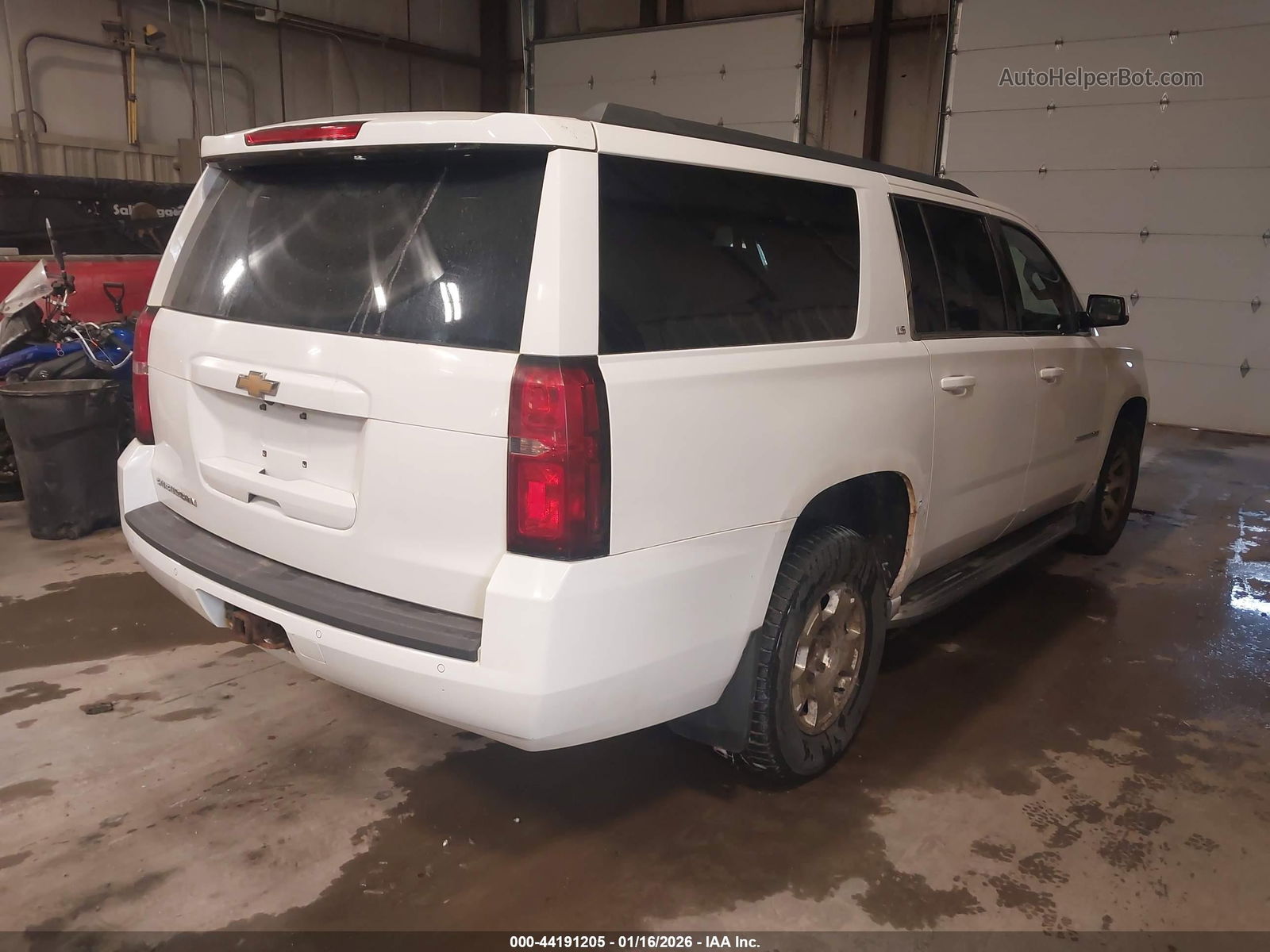 Price & History 2016 Chevrolet Suburban Commercial Fleet 5.3l V-8 Di ...