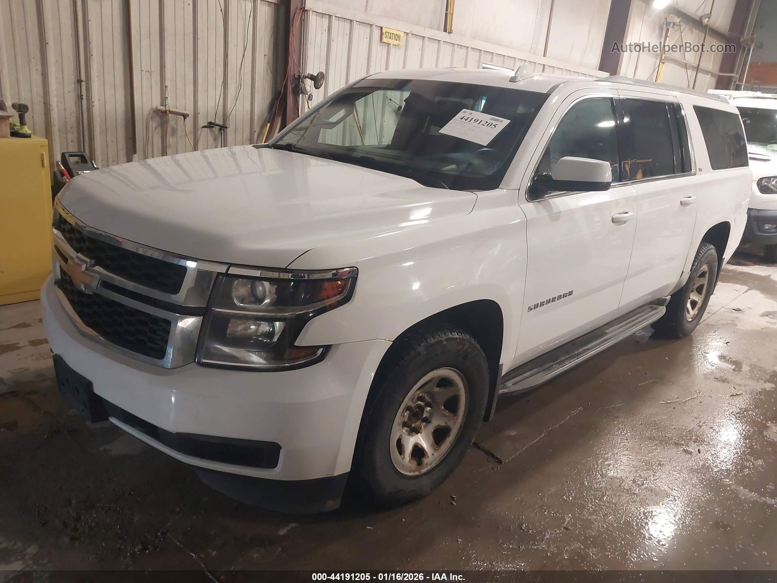 Price & History 2016 Chevrolet Suburban Commercial Fleet 5.3l V-8 Di ...