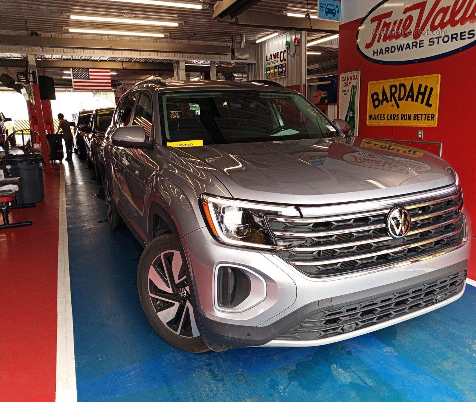 Price & History 2024 Volkswagen Atlas 2.0t Se W/technology 2.0l I-4 Di ...