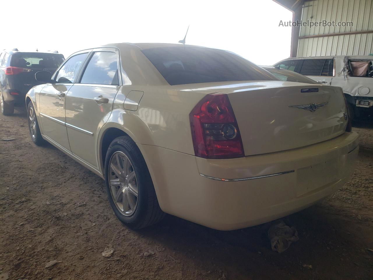 Price & History 2008 Chrysler 300 Touring 3.5l 6 vin: 2C3LA53G68H259653 ...