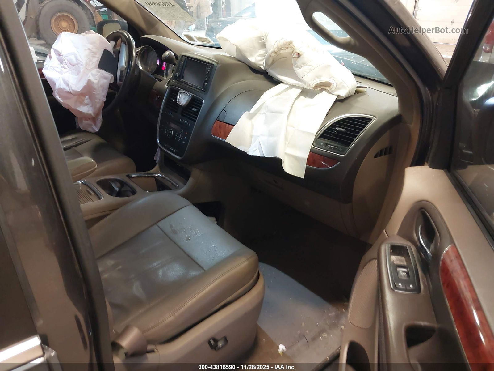 Price & History 2015 Chrysler Town & Country Touring-l 3.6l V-6 Dohc ...