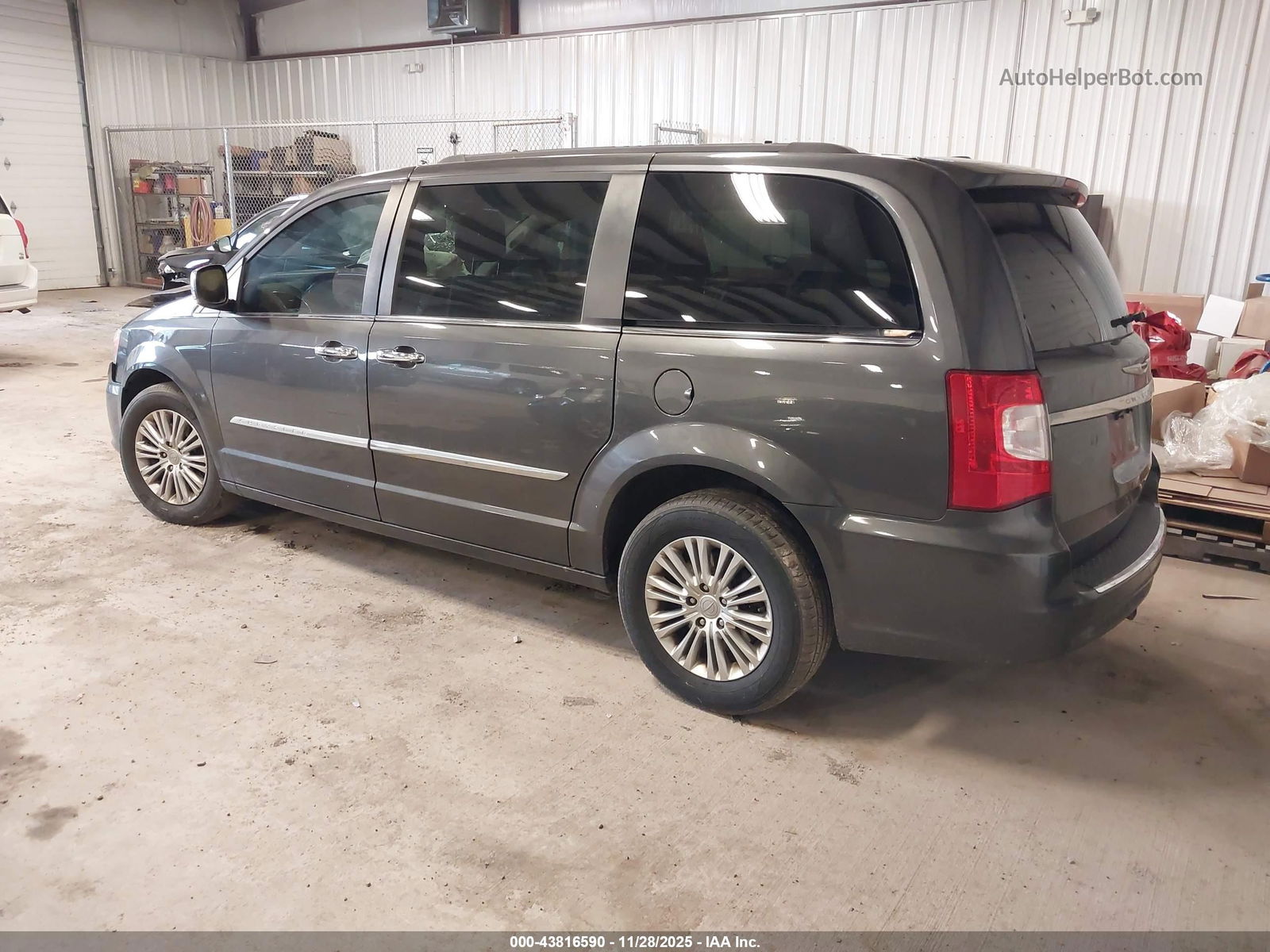 Price & History 2015 Chrysler Town & Country Touring-l 3.6l V-6 Dohc ...