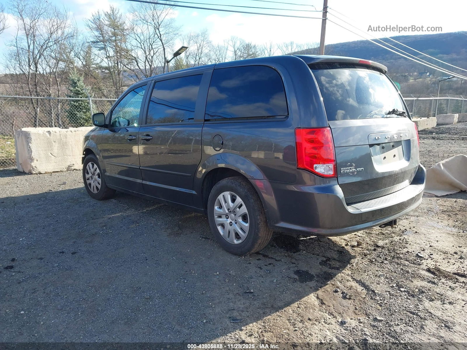 Price & History 2017 Dodge Grand Caravan Se 3.6l V-6 Dohc, Vvt, 283hp ...