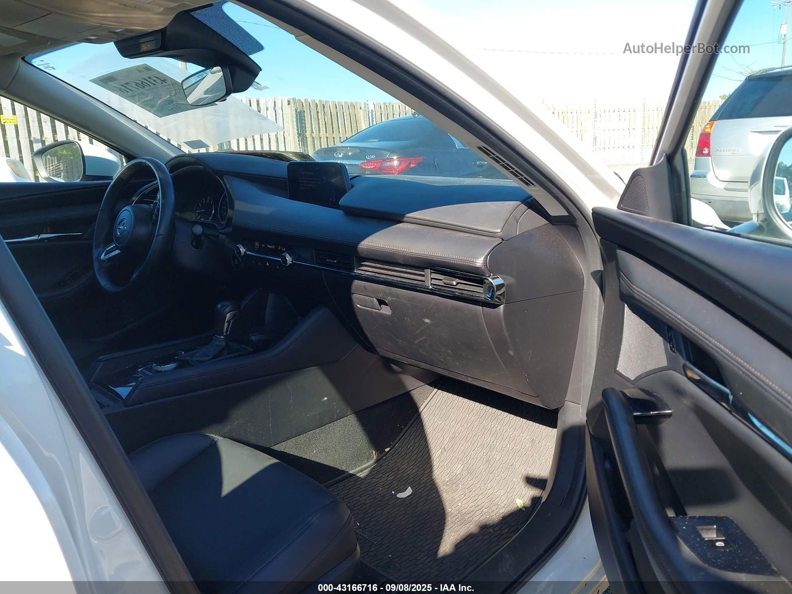 Price & History 2022 Mazda Mazda3 Preferred 2.5l I-4 Di, Dohc, Vvt ...