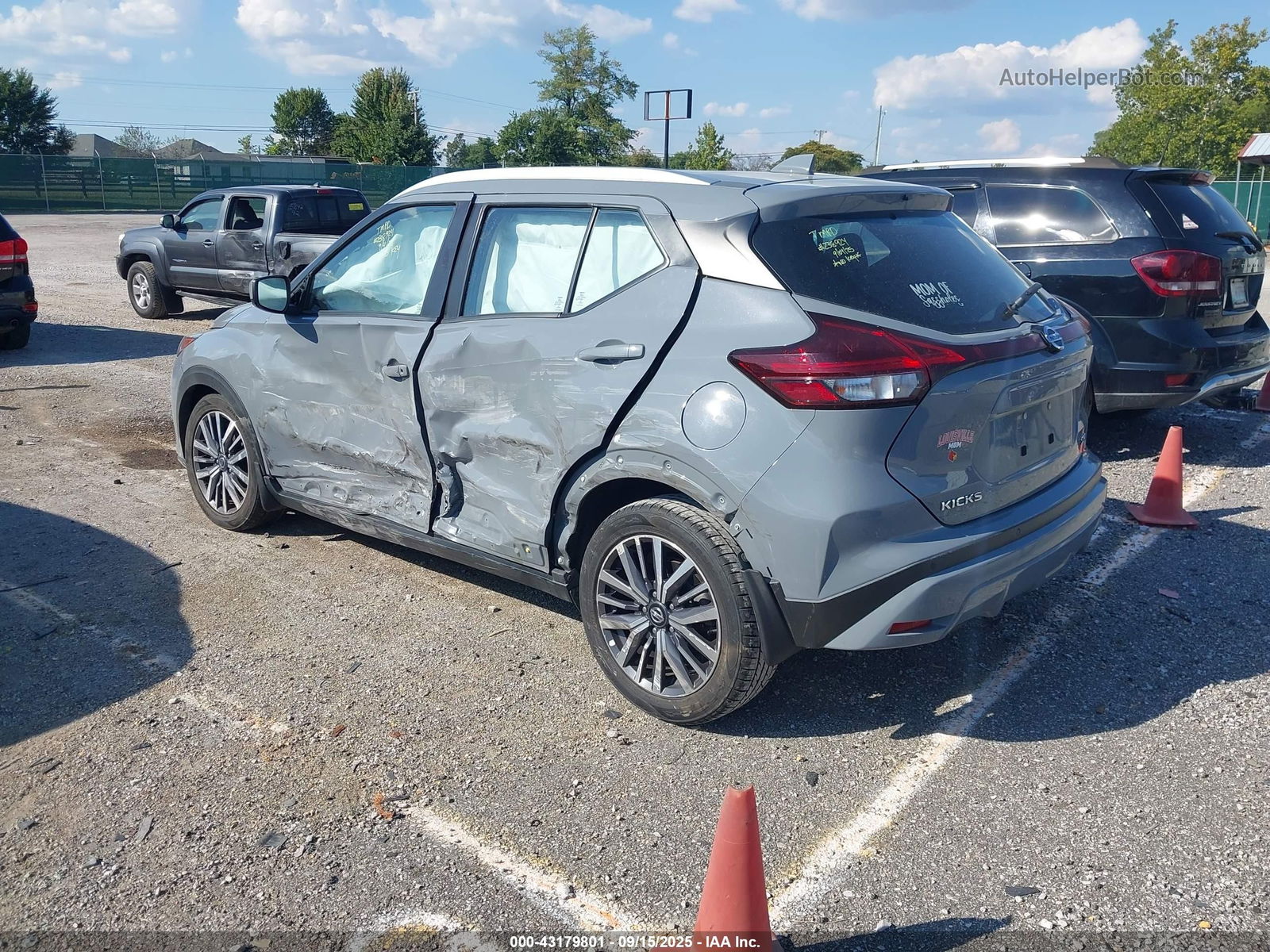 Price & History 2021 Nissan Kicks Sv Xtronic Cvt 1.6l I-4 Dohc, Vvt ...