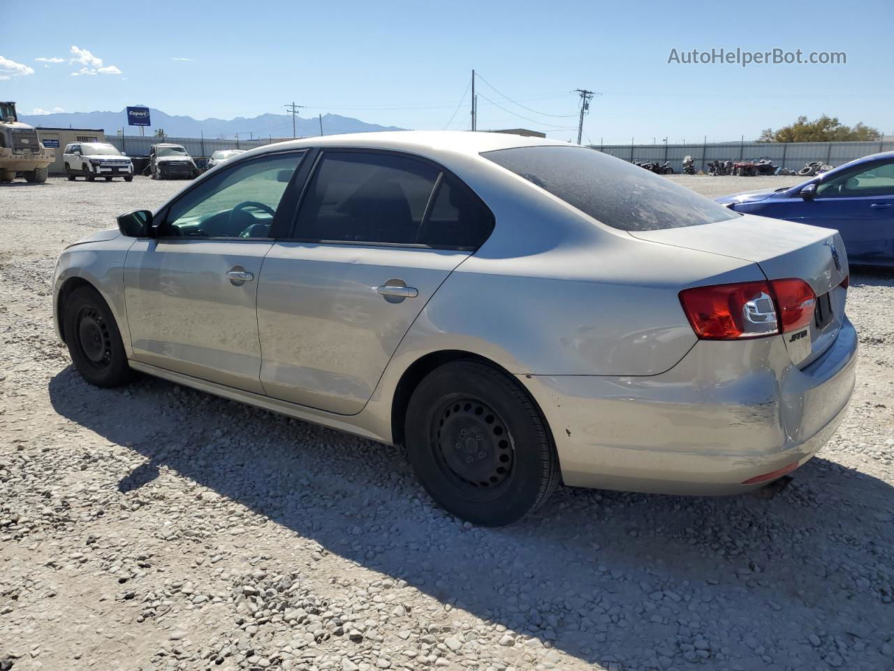 Price & History 2013 Volkswagen Jetta Base 2.0l 4 vin ...