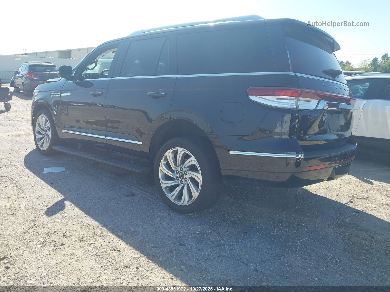 Price & History 2024 Lincoln Navigator Premiere 3.5l V-6 Di, Dohc, Vvt ...