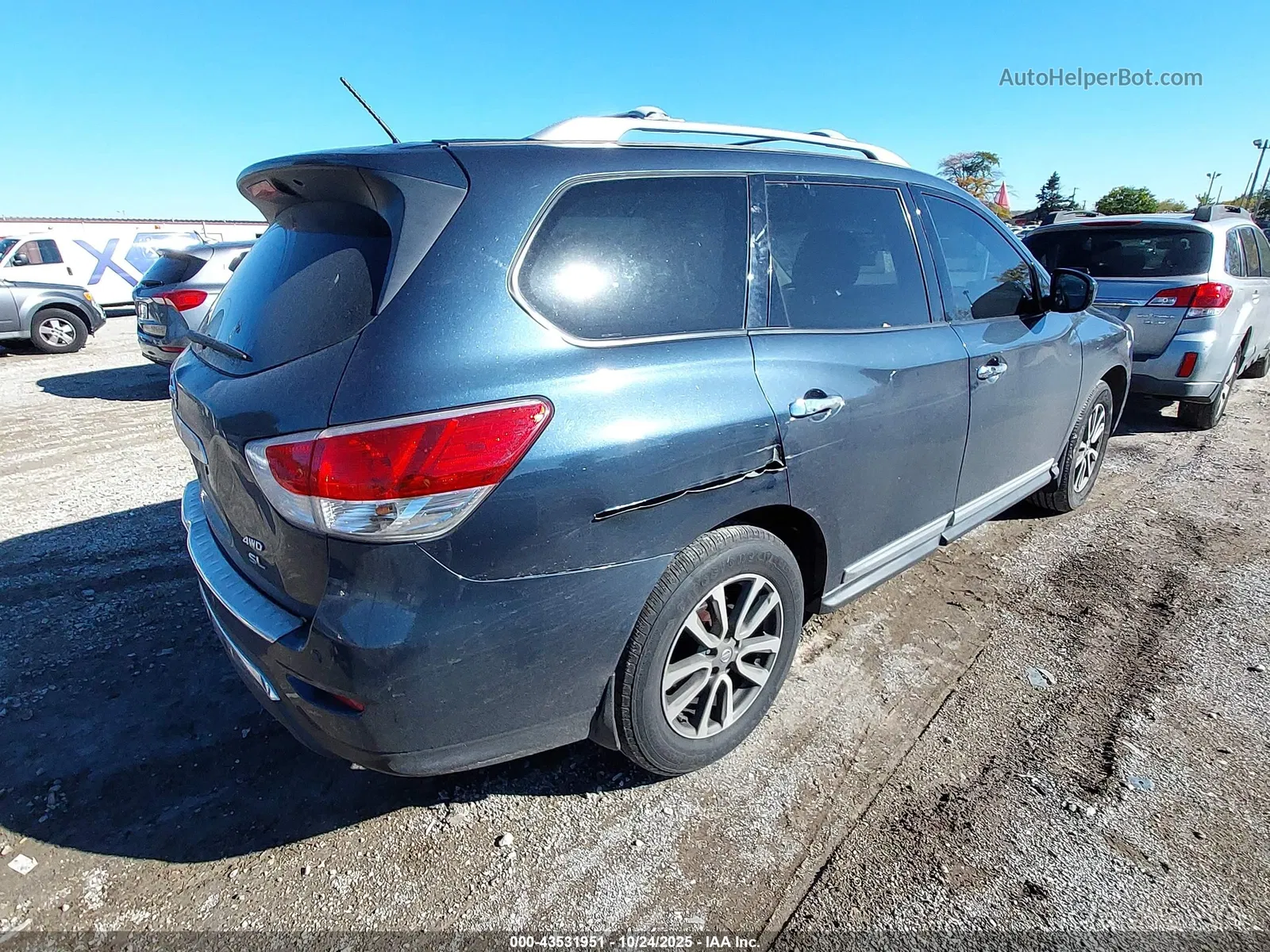 Price & History 2016 Nissan Pathfinder Sl 3.5l V-6 Dohc, Vvt, 260hp vin ...