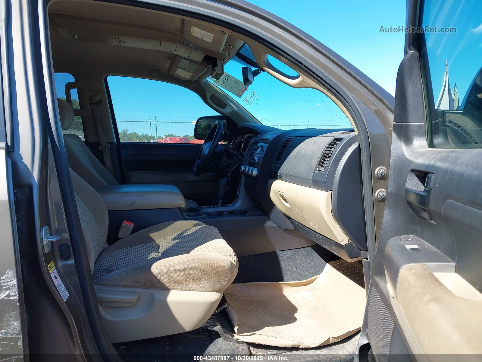 Price & History 2013 Toyota Tundra Grade 5.7l V8 5.7l V-8 Dohc, Vvt ...