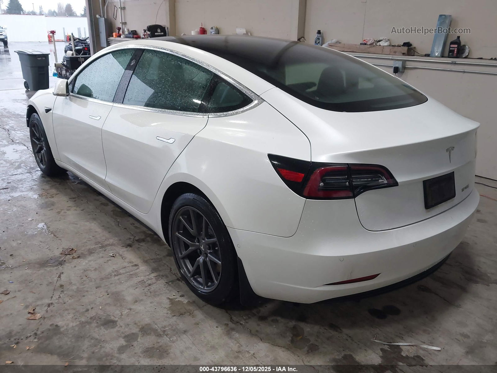 Price & History 2020 Tesla Model 3 Standard Range Plus Rear-wheel Drive ...