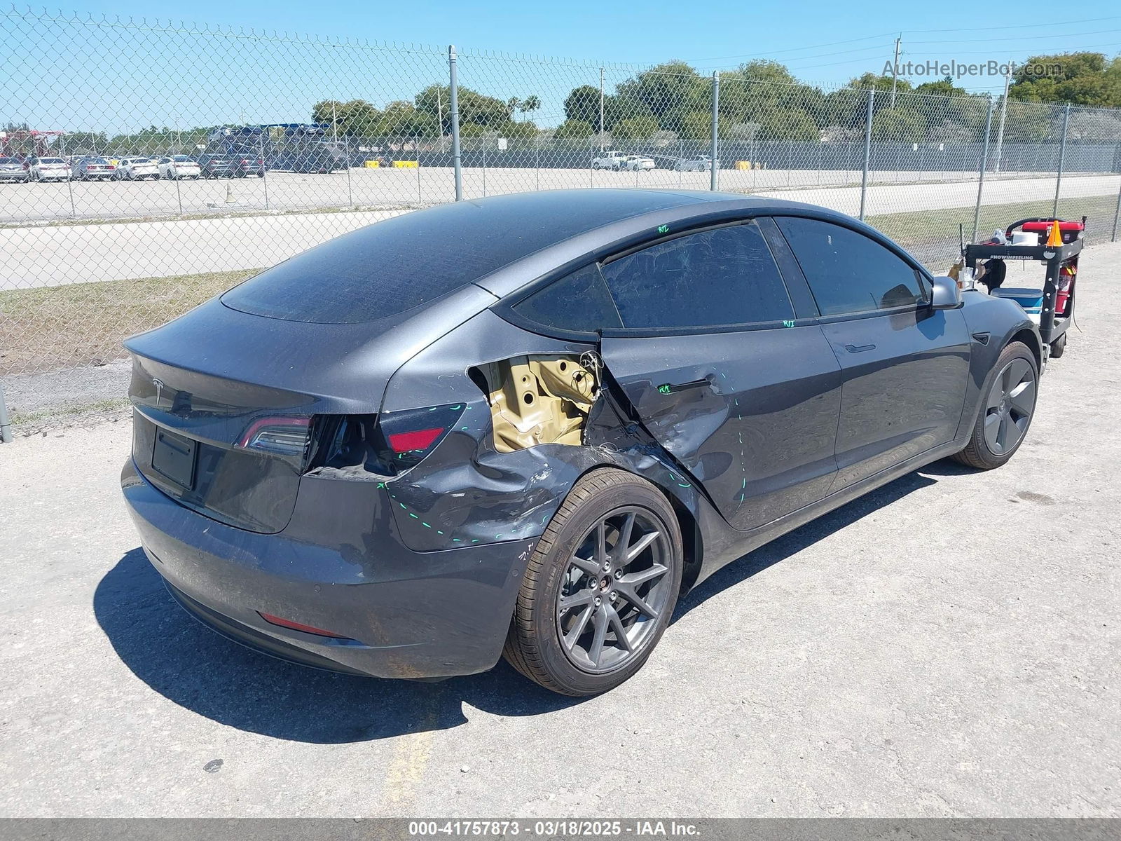 Price & History 2021 Tesla Model 3 Standard Range Plus Rear-wheel Drive ...