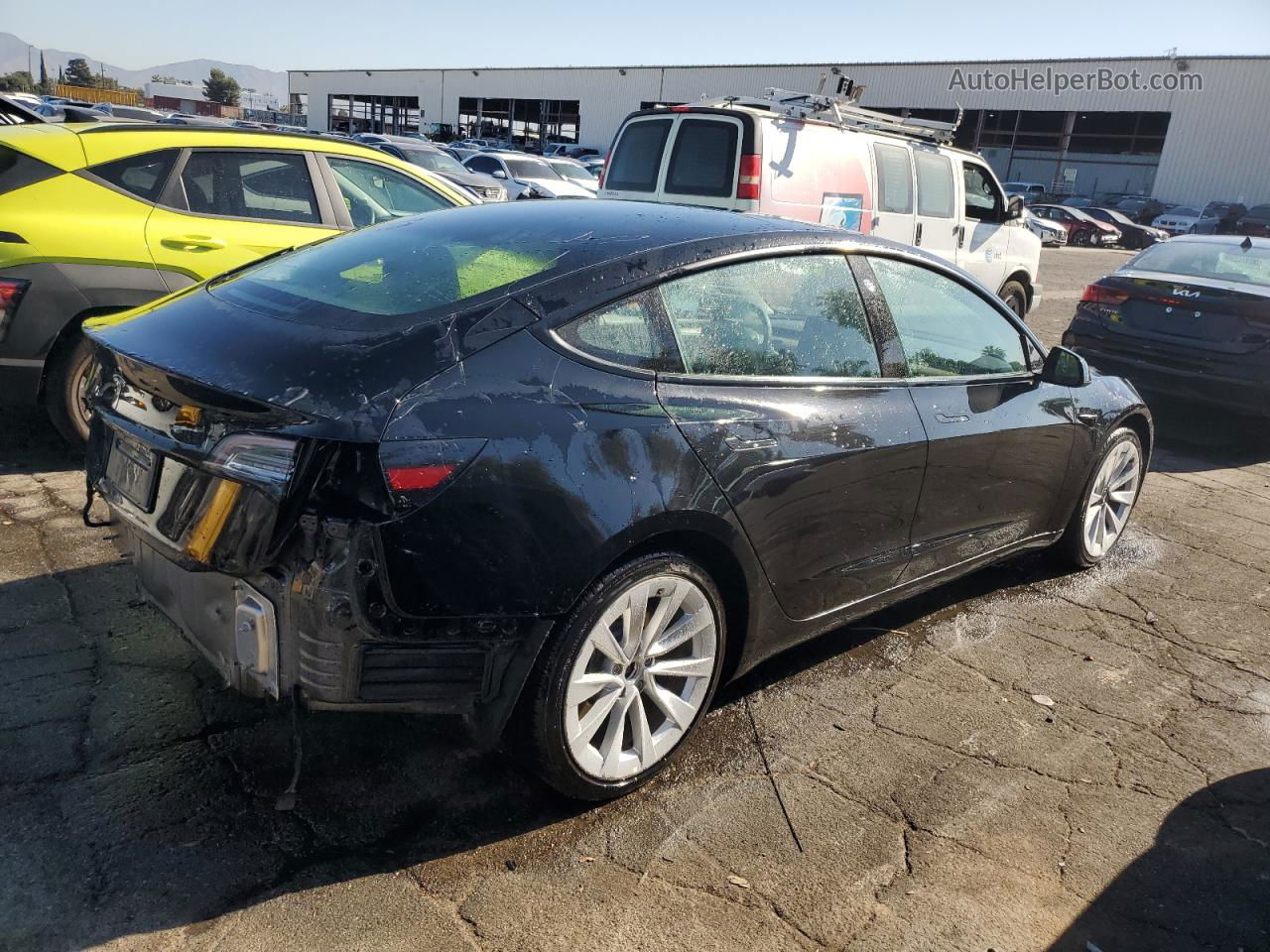Price & History 2022 Tesla Model 3 vin: 5YJ3E1EA1NF189885 | AutoHelperBot
