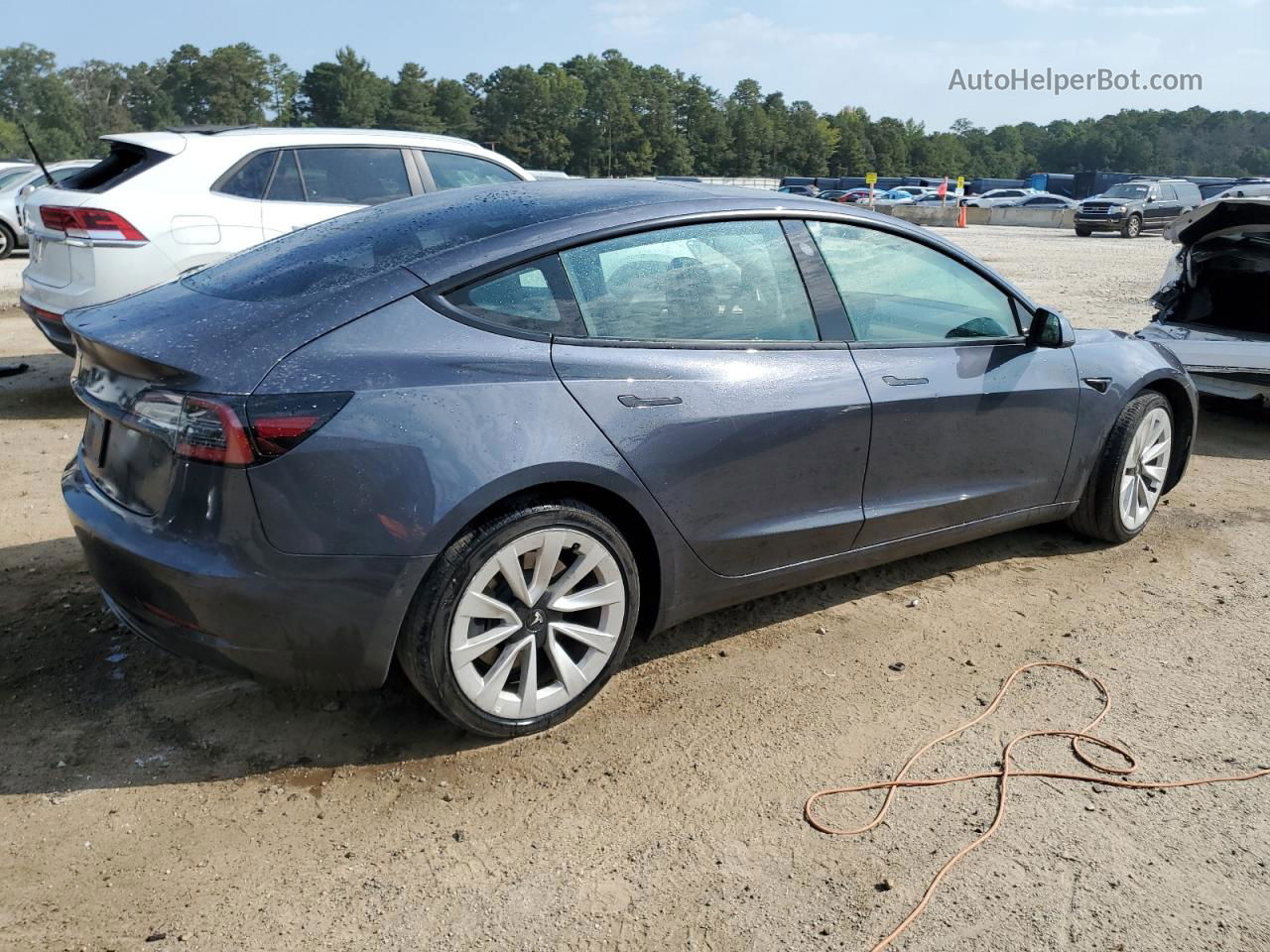 Price & History 2022 Tesla Model 3 vin: 5YJ3E1EA2NF368811 | AutoHelperBot