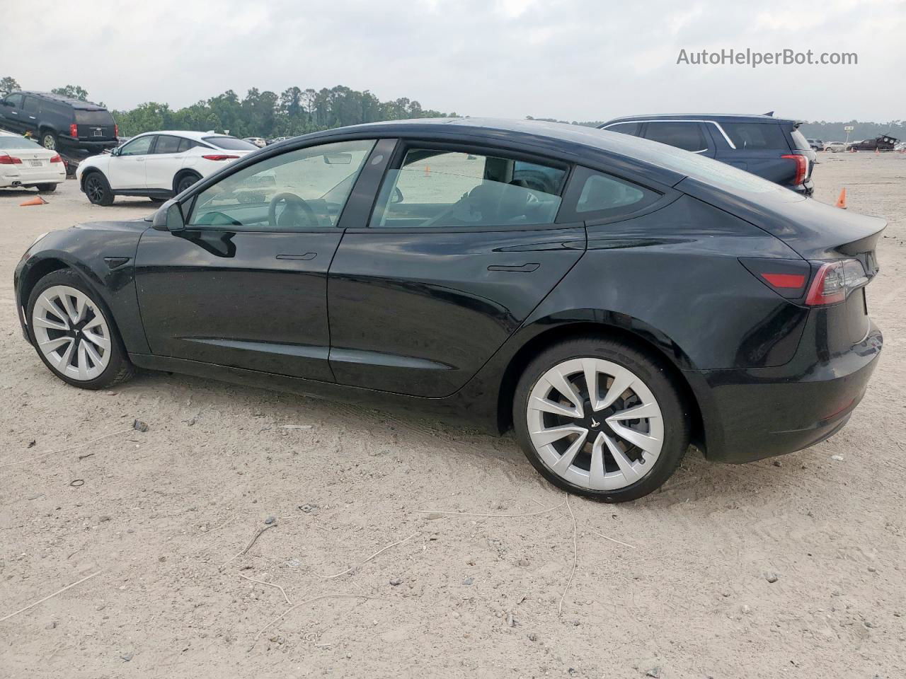 Price & History 2022 Tesla Model 3 vin: 5YJ3E1EA9NF201815 | AutoHelperBot