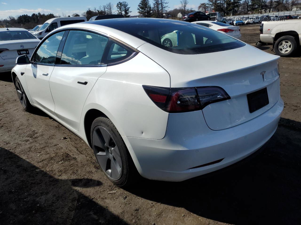 Price & History 2022 Tesla Model 3 vin: 5YJ3E1EAXNF303639 | AutoHelperBot