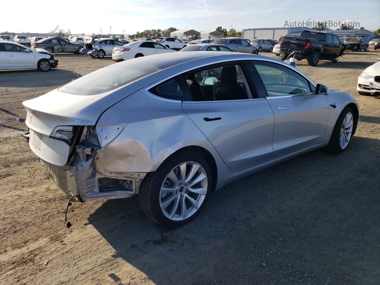 Price & History 2018 Tesla Model 3 vin: 5YJ3E1EB7JF117060 | AutoHelperBot