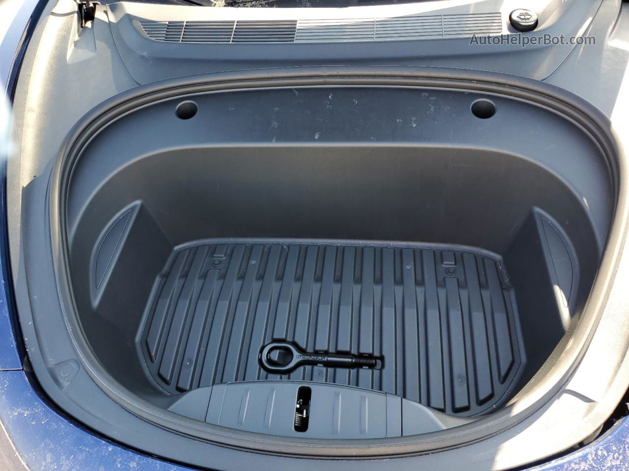 Price & History 2023 Tesla Model 3 vin: 5YJ3E1EC4PF632390 | AutoHelperBot