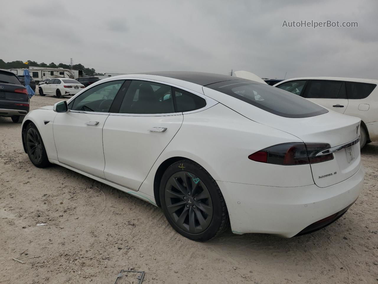 Price & History 2017 Tesla Model S vin: 5YJSA1E23HF226343 | AutoHelperBot