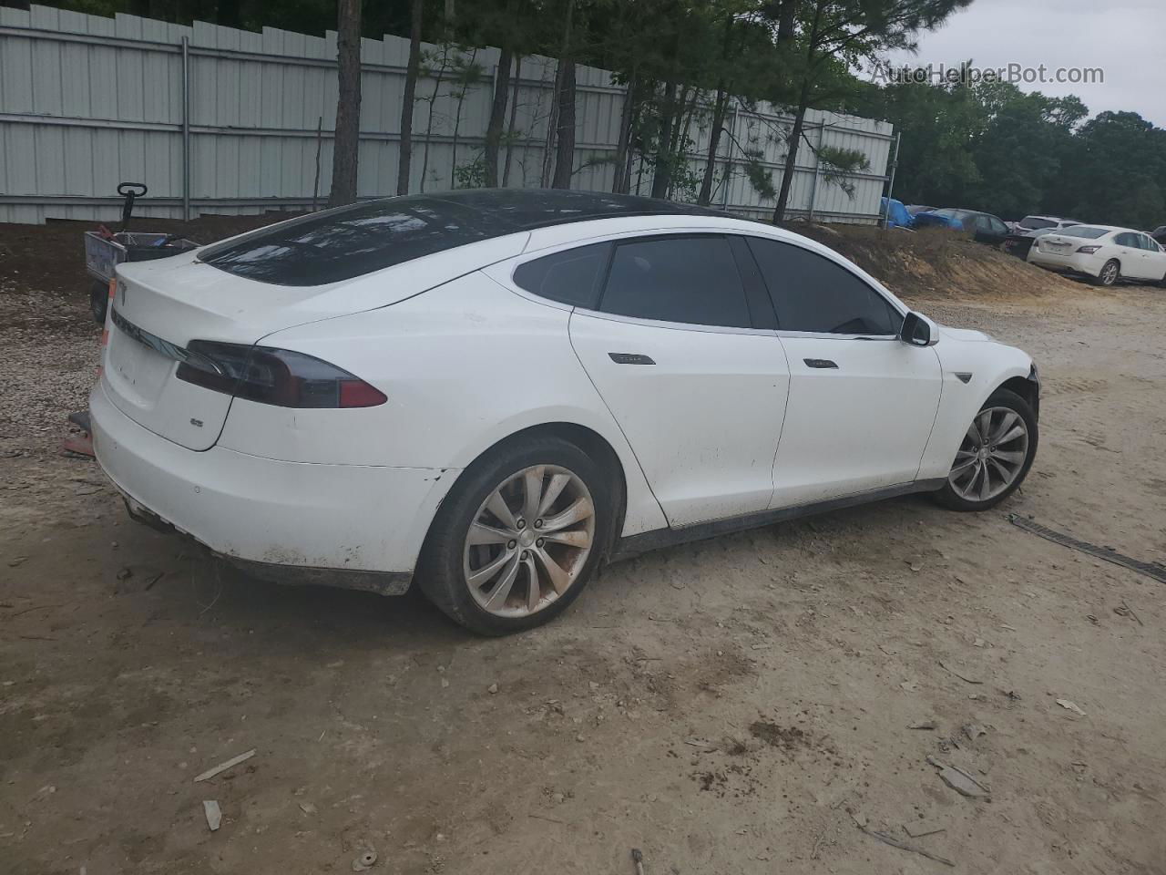 Price & History 2014 Tesla Model S vin: 5YJSA1H15EFP40225 | AutoHelperBot
