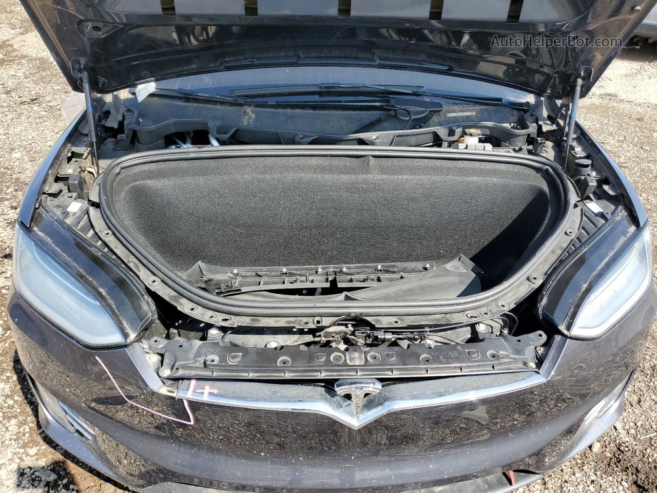 Price & History 2019 Tesla Model X vin: 5YJXCAE23KF197952 | AutoHelperBot