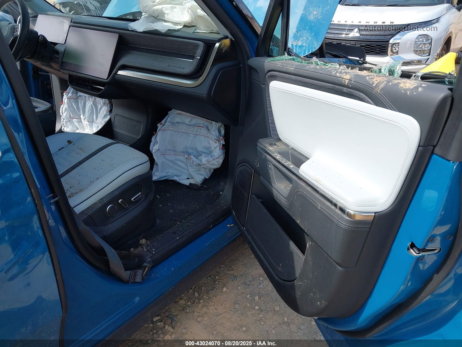 Price & History 2025 Rivian R1s Adventure Dual Motor Large Pack ...