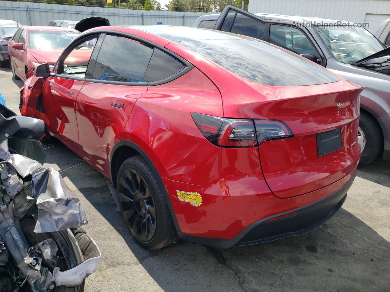 Price & History 2022 Tesla Model Y vin: 7SAYGDEE2NF321916 | AutoHelperBot