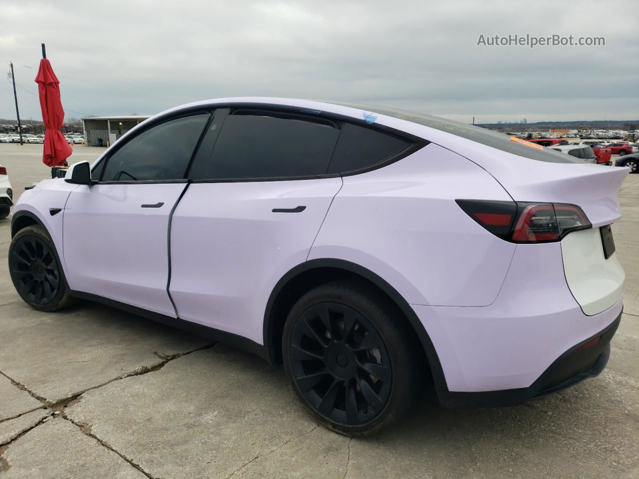Price & History 2023 Tesla Model Y vin: 7SAYGDEE4PA146777 | AutoHelperBot