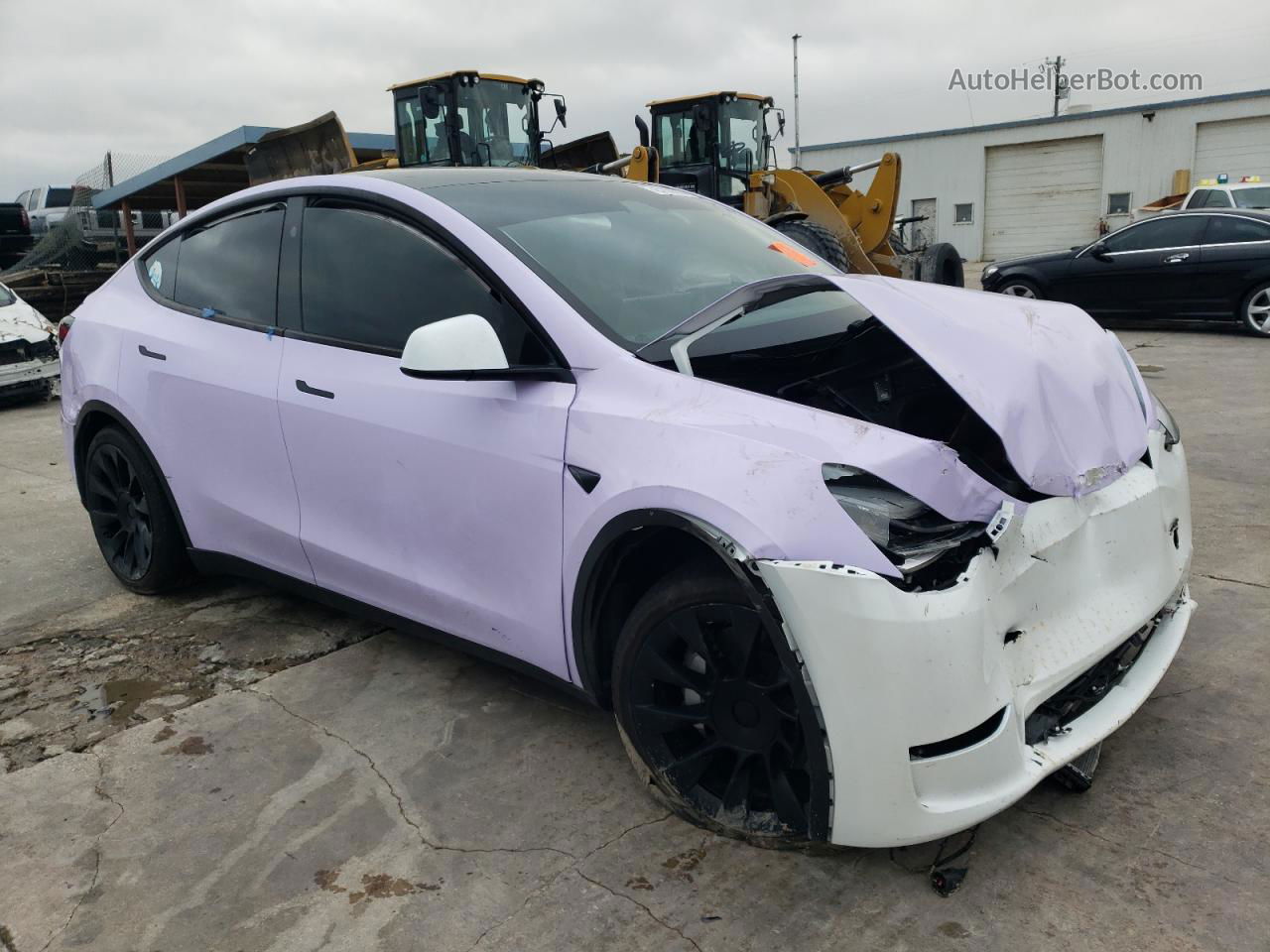 Price & History 2023 Tesla Model Y vin: 7SAYGDEE4PA146777 | AutoHelperBot