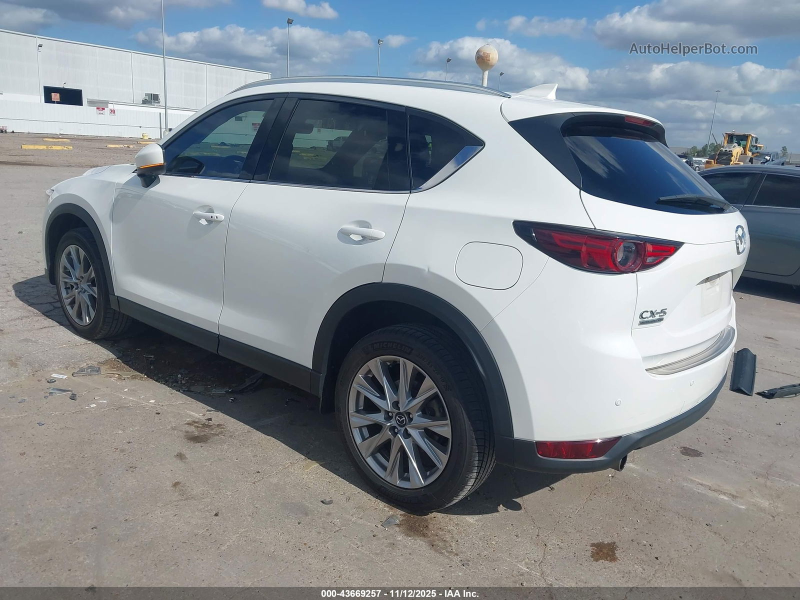 Price & History 2021 Mazda Cx-5 Signature 2.5l I-4 Di, Dohc, Vvt, Turbo ...