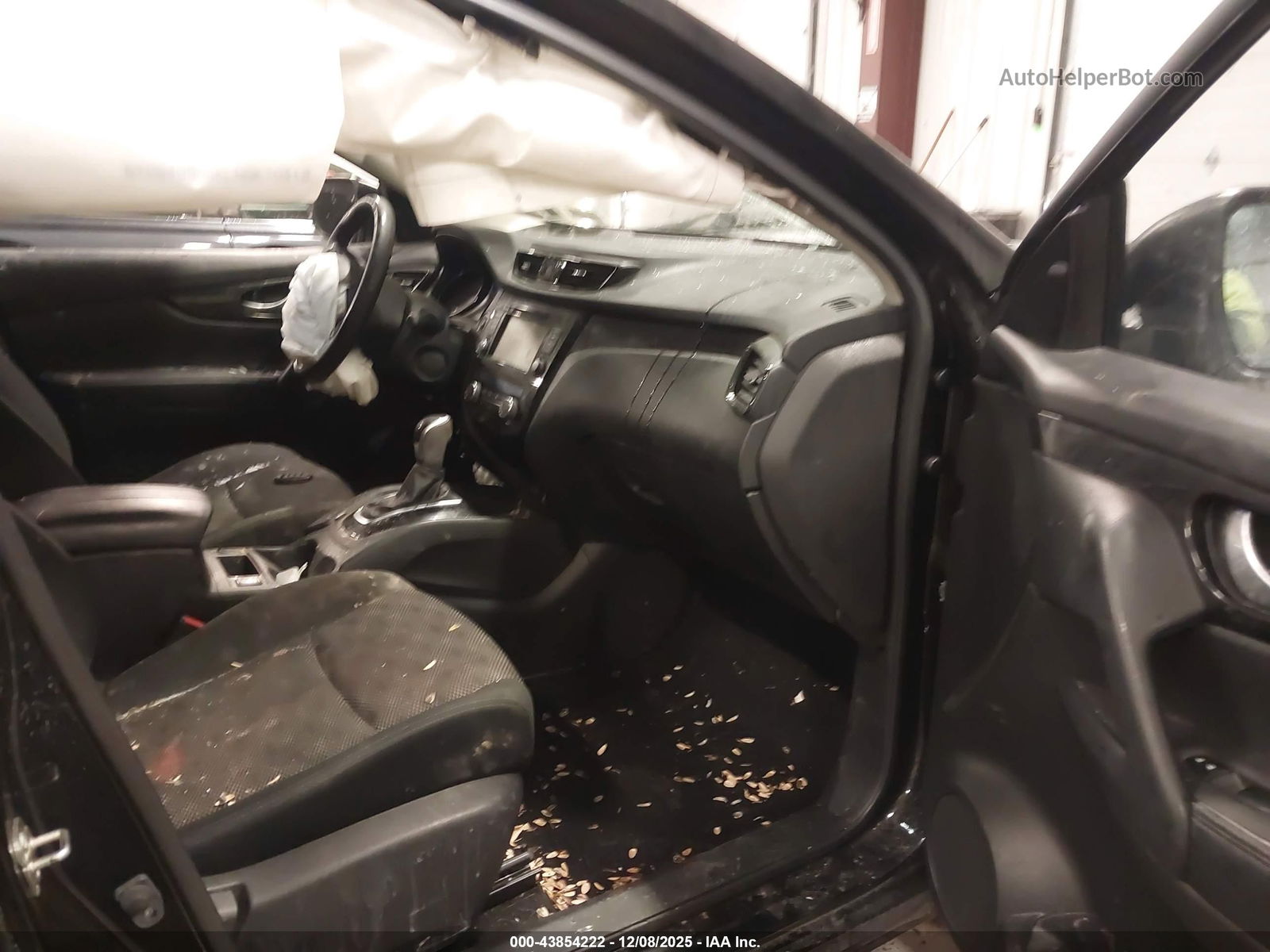 Price & History 2021 Nissan Rogue Sport Sv Awd Xtronic Cvt 2.0l I-4 Di ...