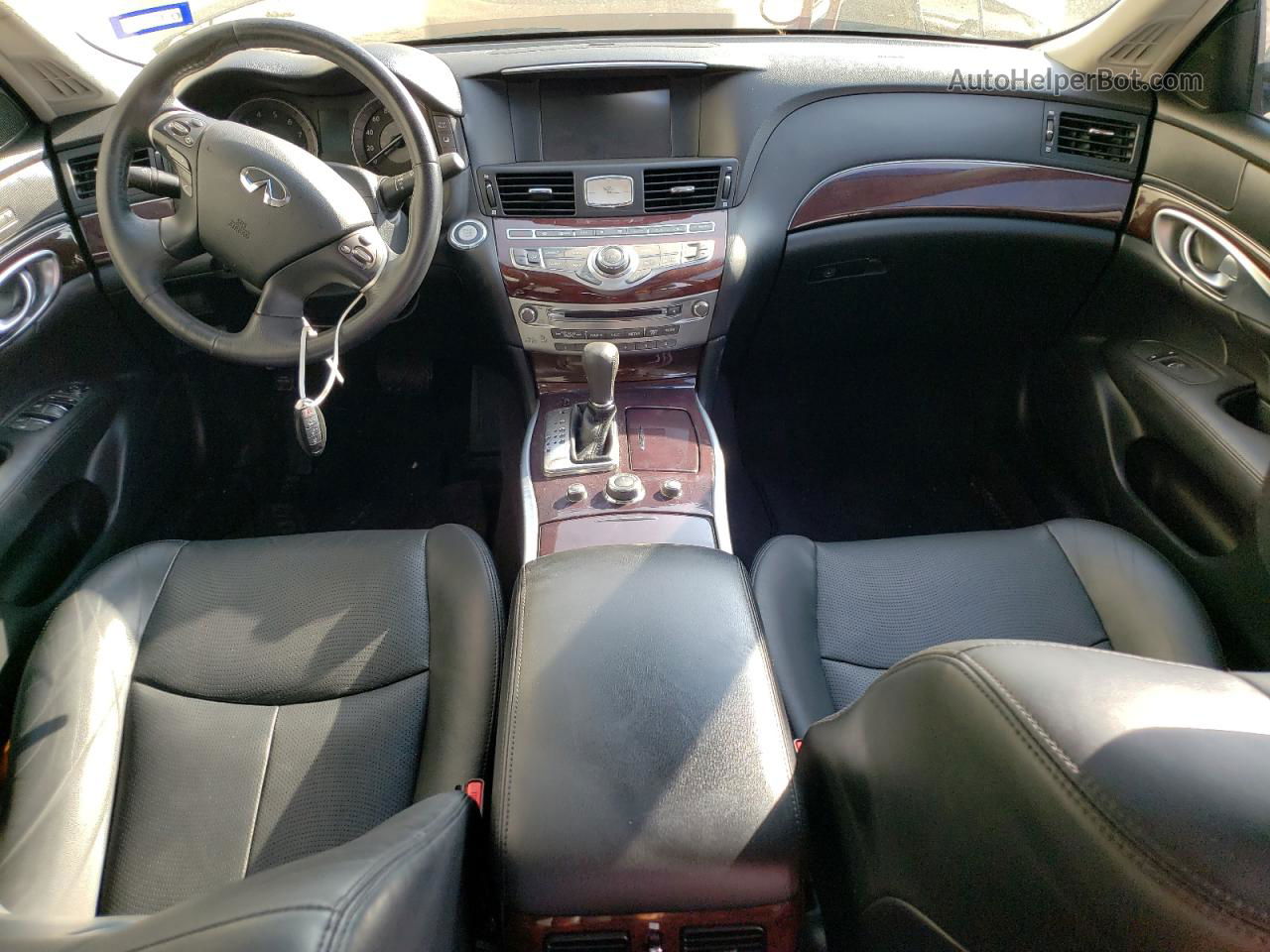 Price & History 2018 Infiniti Q70l 3.7 Luxe 3.7l 6 vin: JN1BY1PP4JM330005 | AutoHelperBot