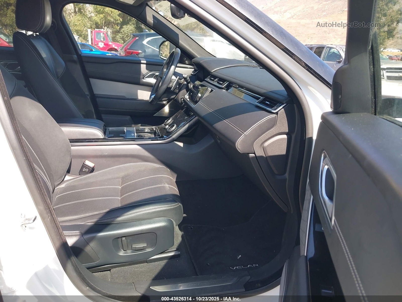 Price & History 2019 Land Rover Range Rover Velar P250 R-dynamic Se 2 ...