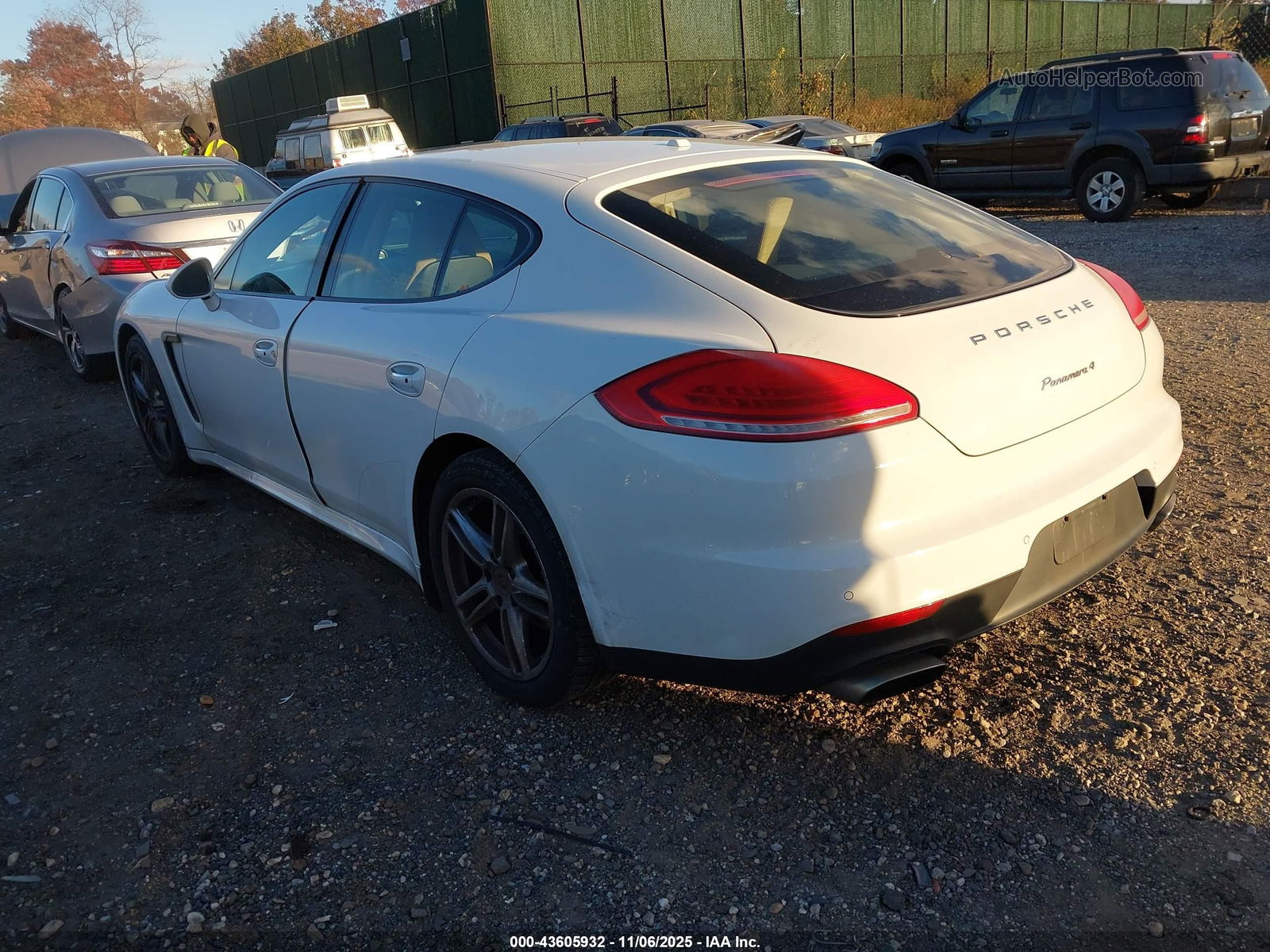 Price & History 2015 Porsche Panamera 4 3.6l V-6 Di, Dohc, Vvt, 310hp ...