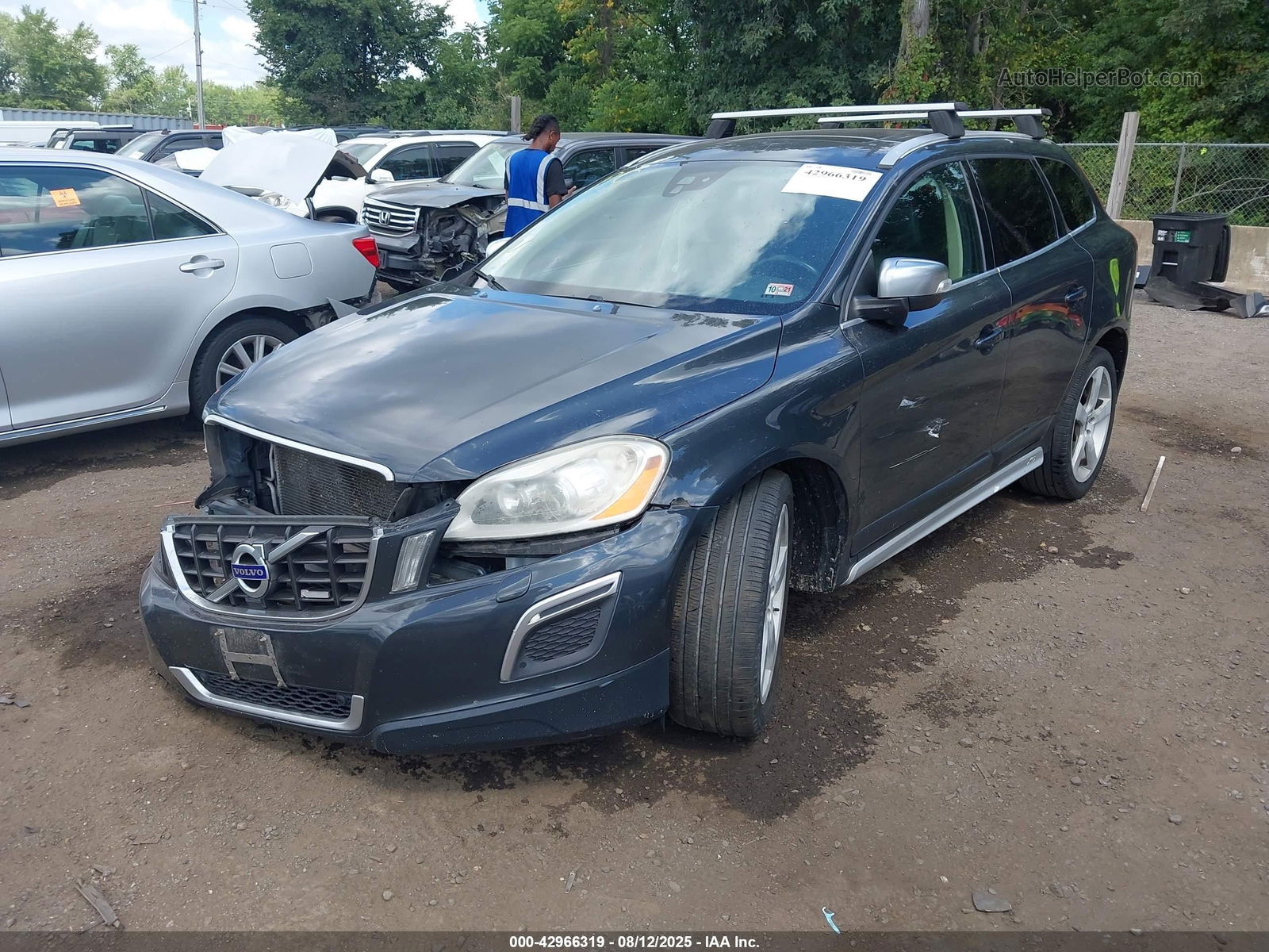 Price & History 2013 Volvo Xc60 T6/t6 Platinum/t6 Premier Plus/t6 R ...